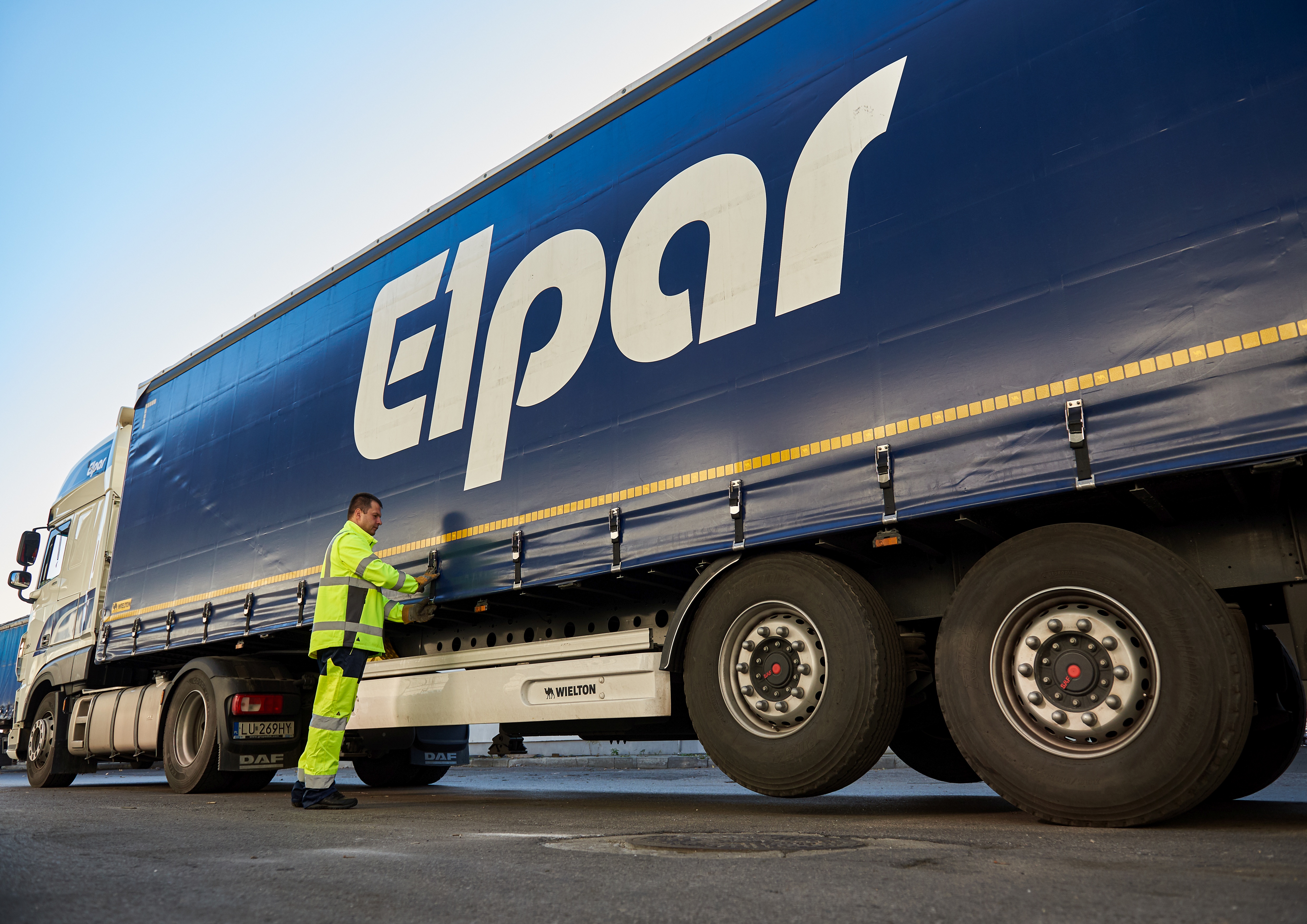 Fabryka Kabli Elpar - Praca w Fabryce Kabli ELPAR